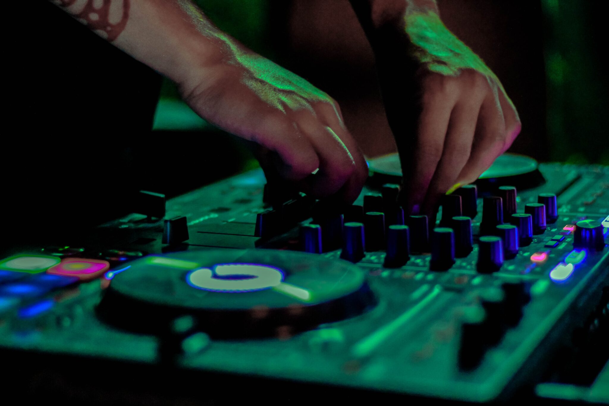 DJ Open Deck Nights | FreeBarWebsite.com